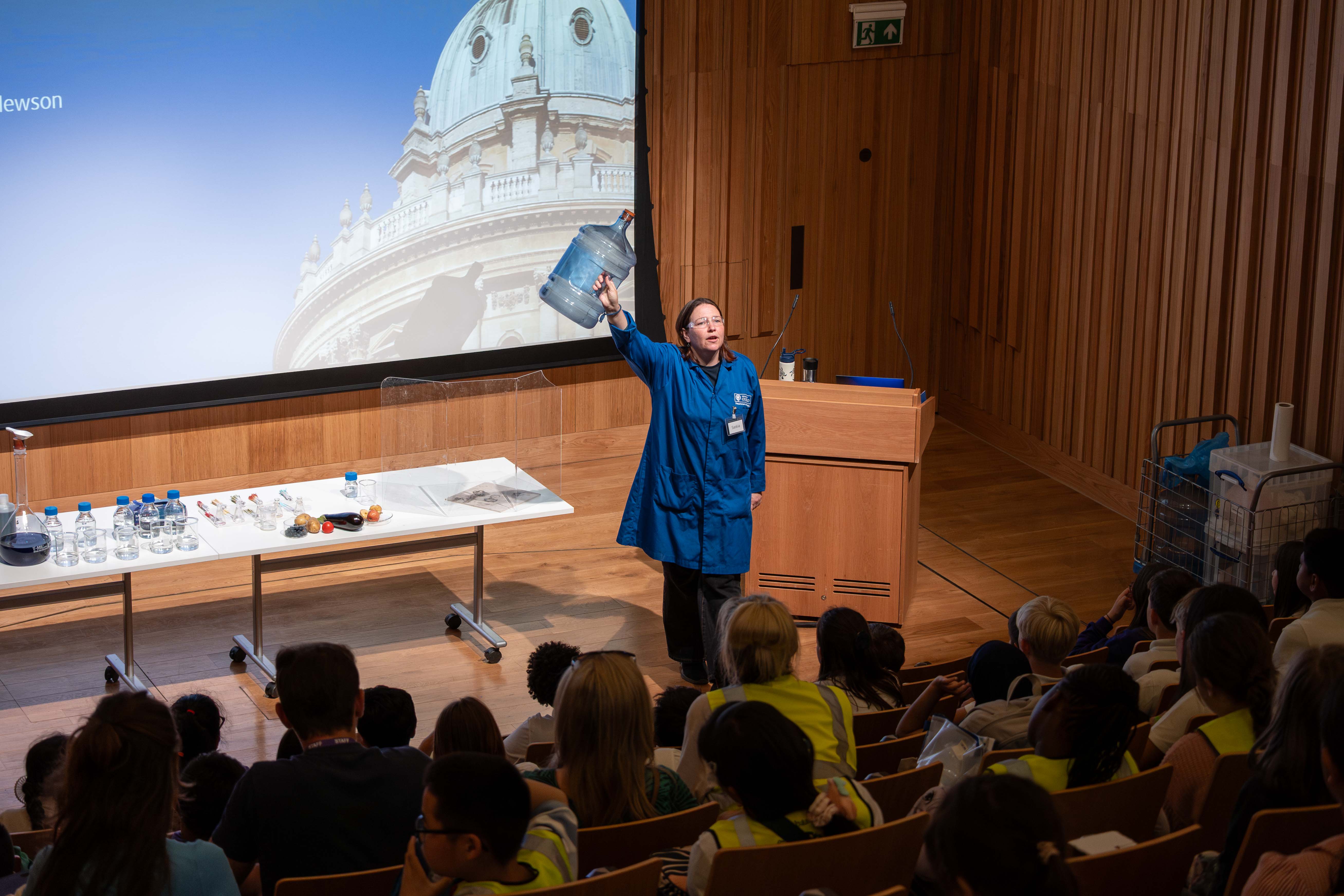 Oxford Hosts Inspiring Science Days for Local Primary Schools | Trinity ...